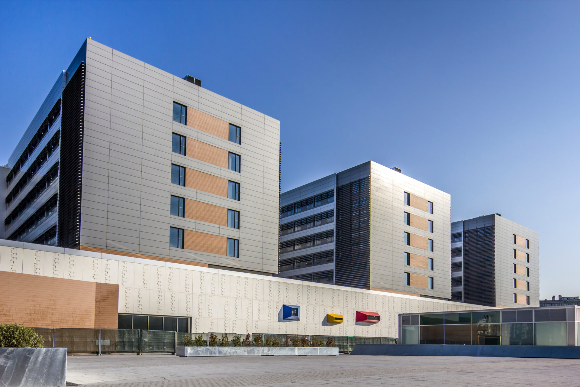 HOSPITAL MARQUÉS DE VALDECILLA - STACBOND