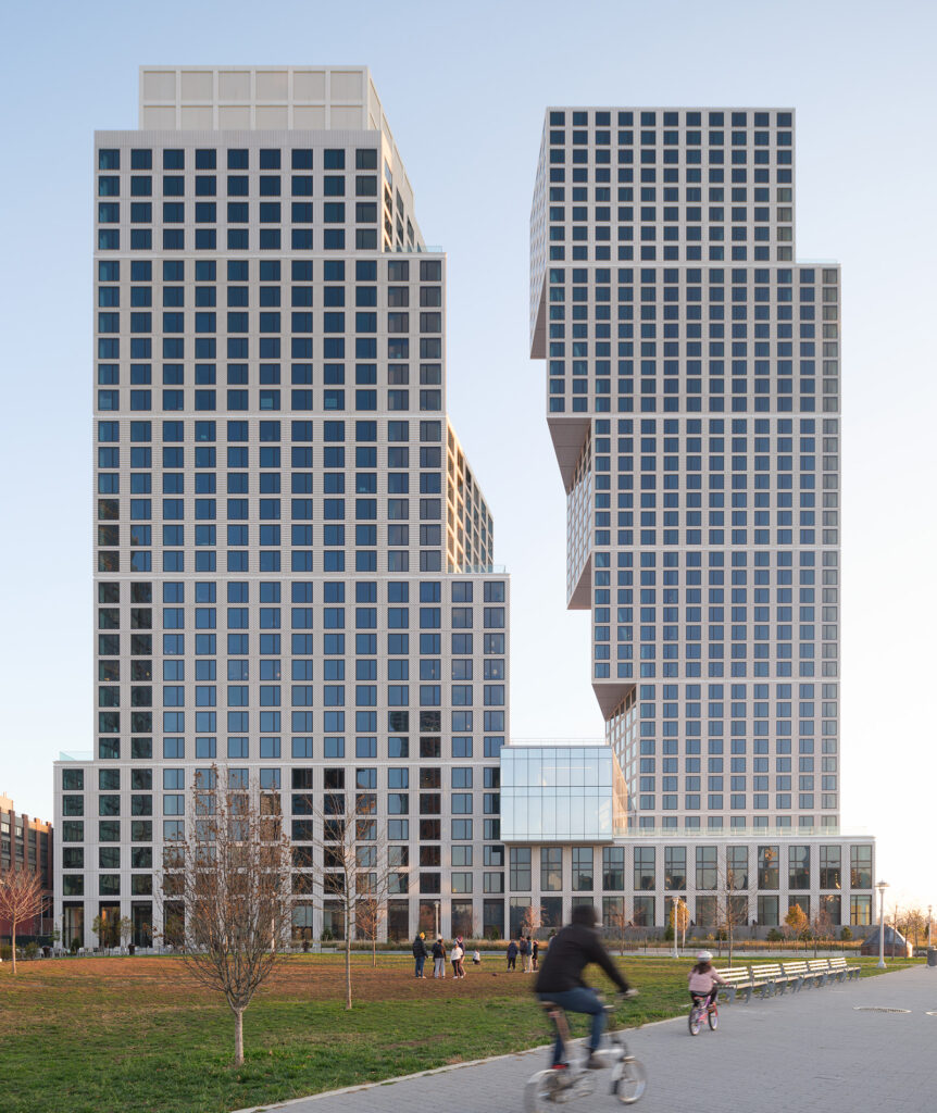 EAGLE+WEST - STACBOND