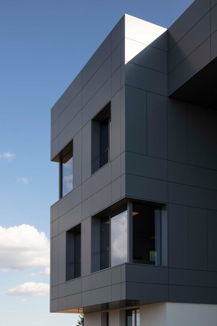 Modena archivos - STACBOND