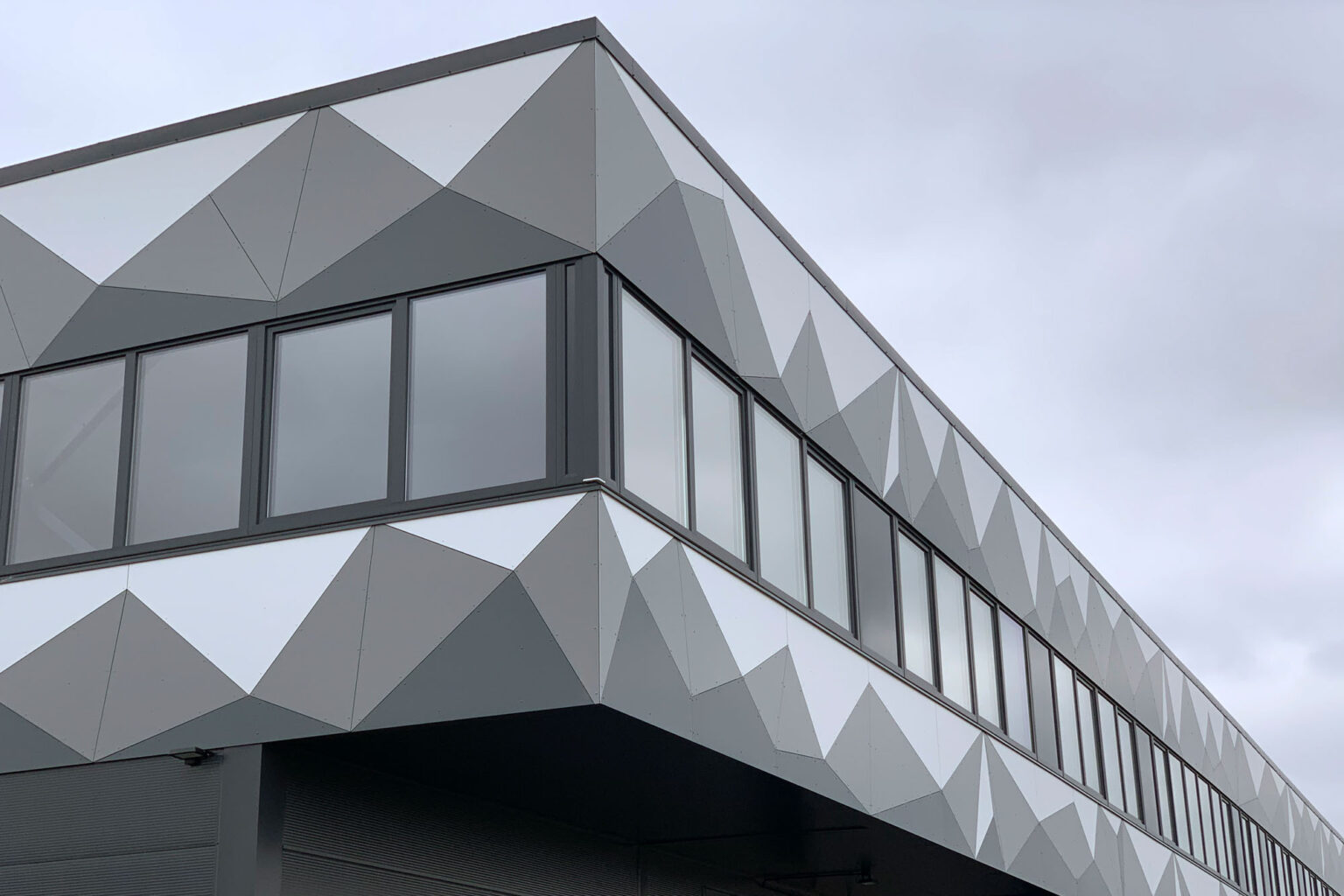 STACBOND FR – Fire-Retardant Aluminum Panels for Façades