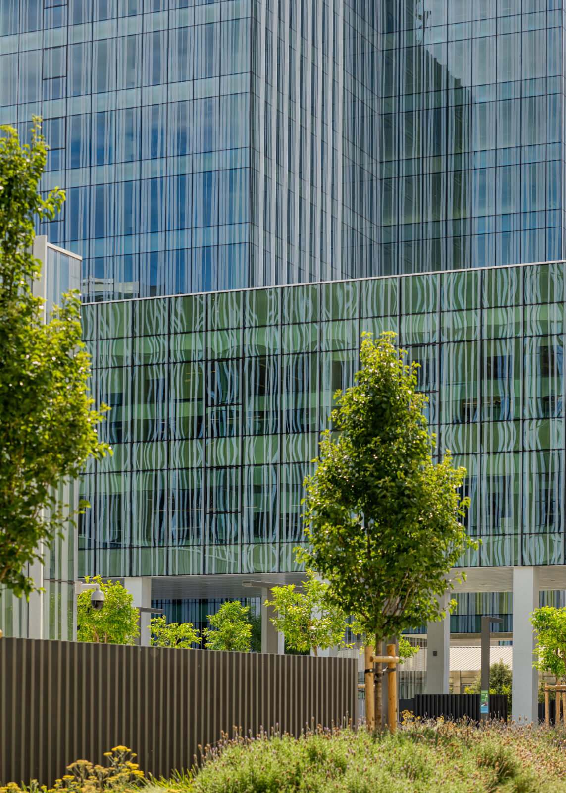 alt building | oficinas | proyecto con panel composite STACBOND