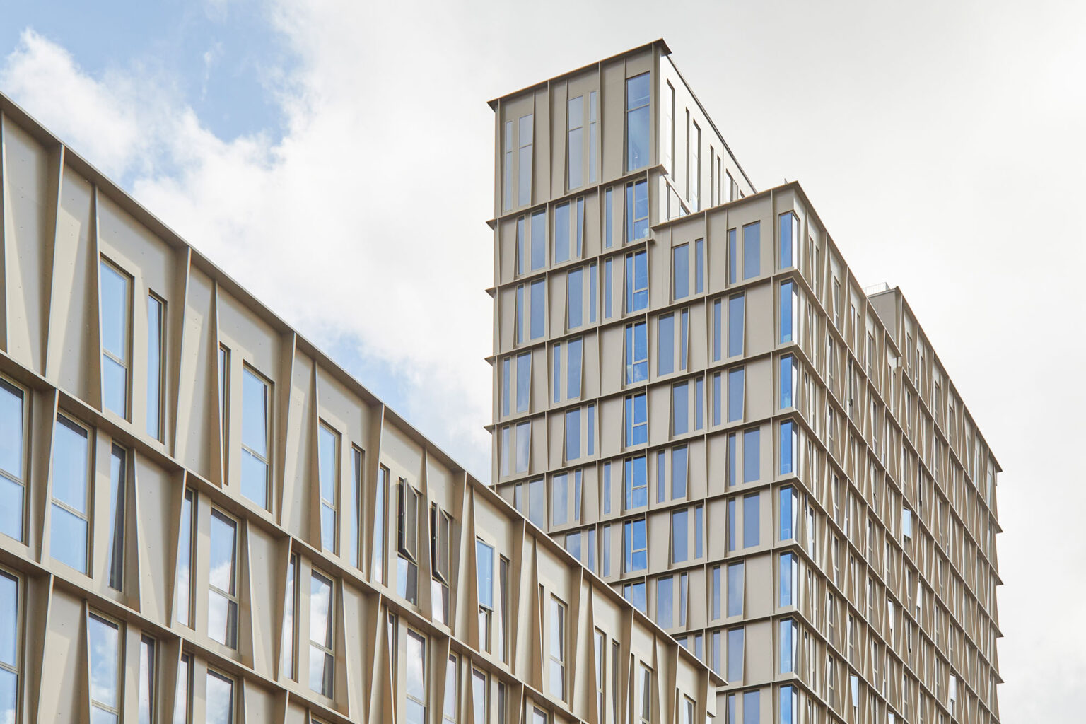 STACBOND A2: Safe, Durable Panels for Tall Buildings