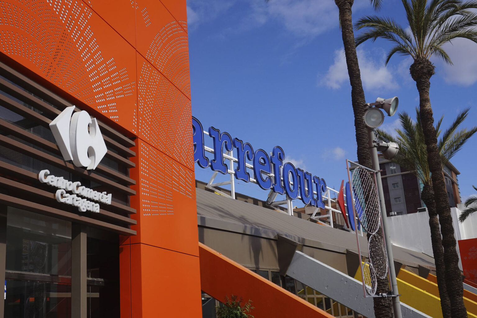 Carrefour Shopping Centre | façade using STACBOND ACP cladding