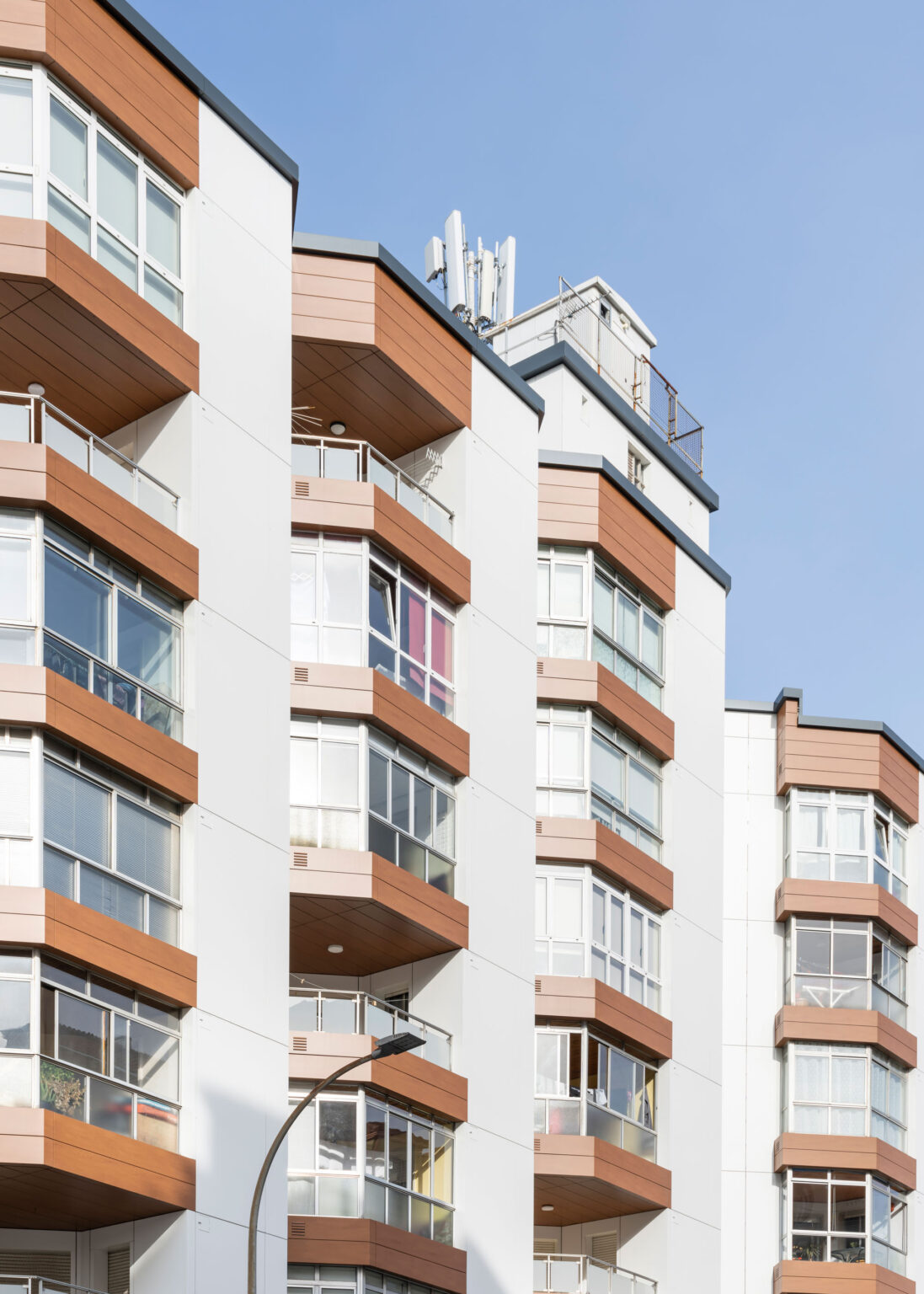 edificio en carril | viviendas | proyecto con panel composite STACBOND