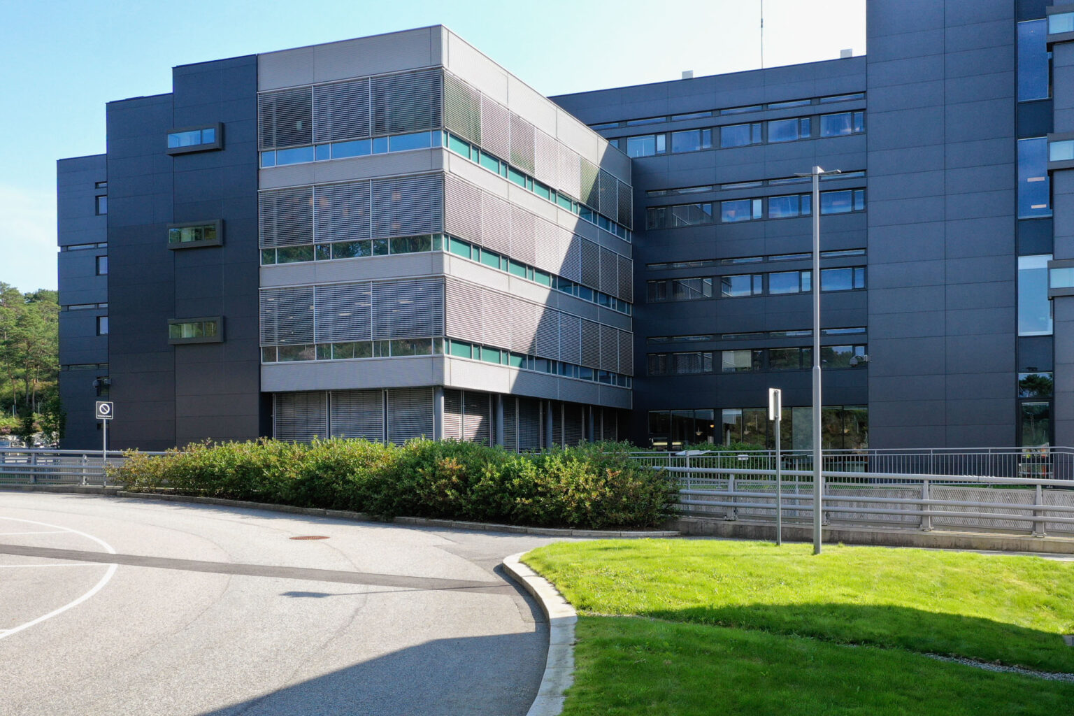 equinor | sede central | proyecto con panel composite STACBOND