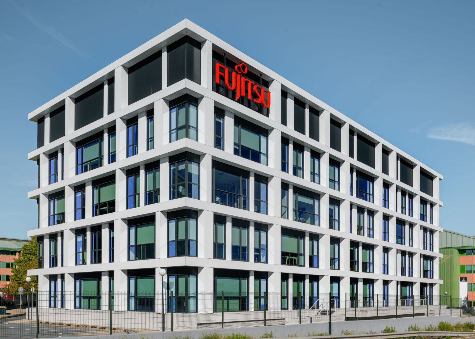 Fujitsu | Cerro de los Gamos Business Park | STACBOND ventilated façade