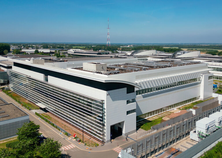 GSK Wavre | W31, W48 And W49 | Project using STACBOND composite panels