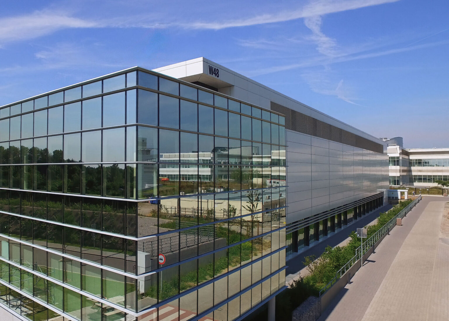 GSK Wavre | W31, W48 And W49 | Project using STACBOND composite panels
