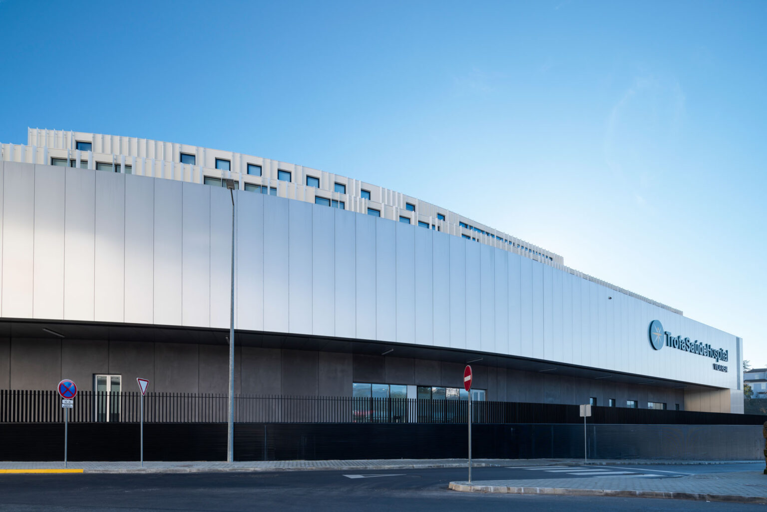 Hospital Trofa Saúde | Project using STACBOND composite panels