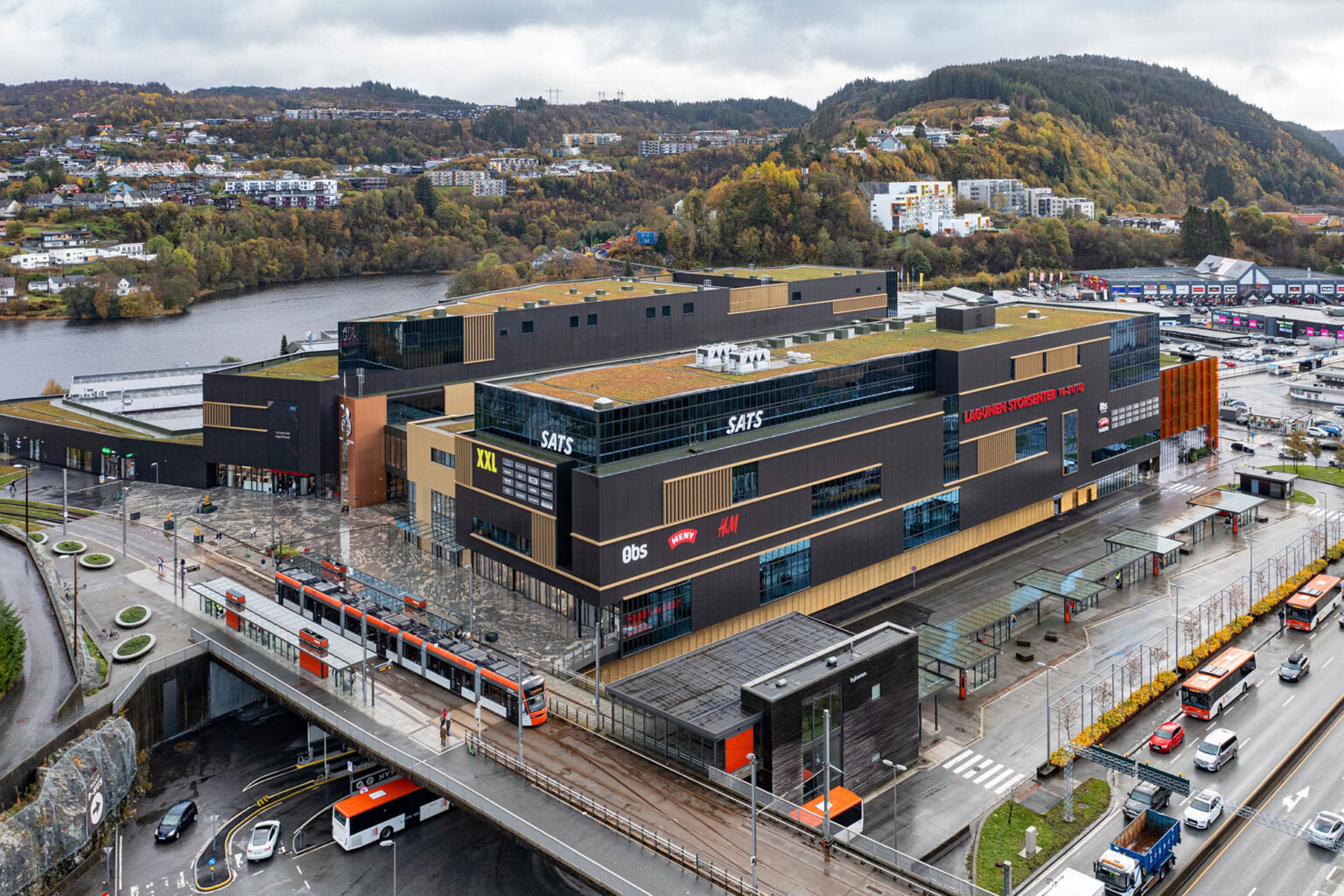 Lagunen Shopping Centre | façade using STACBOND ACP cladding