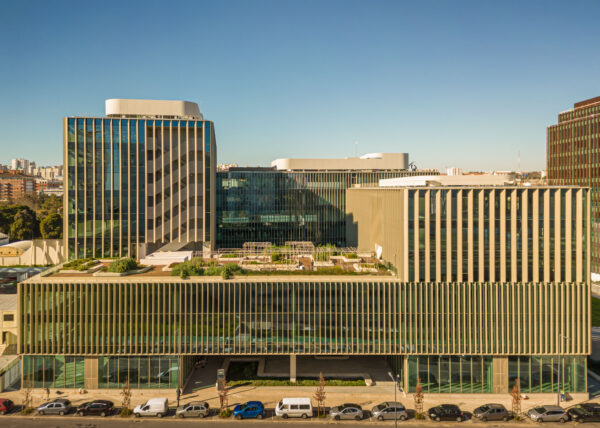 Lumnia Offices Façade Using Stacbond Acp Cladding