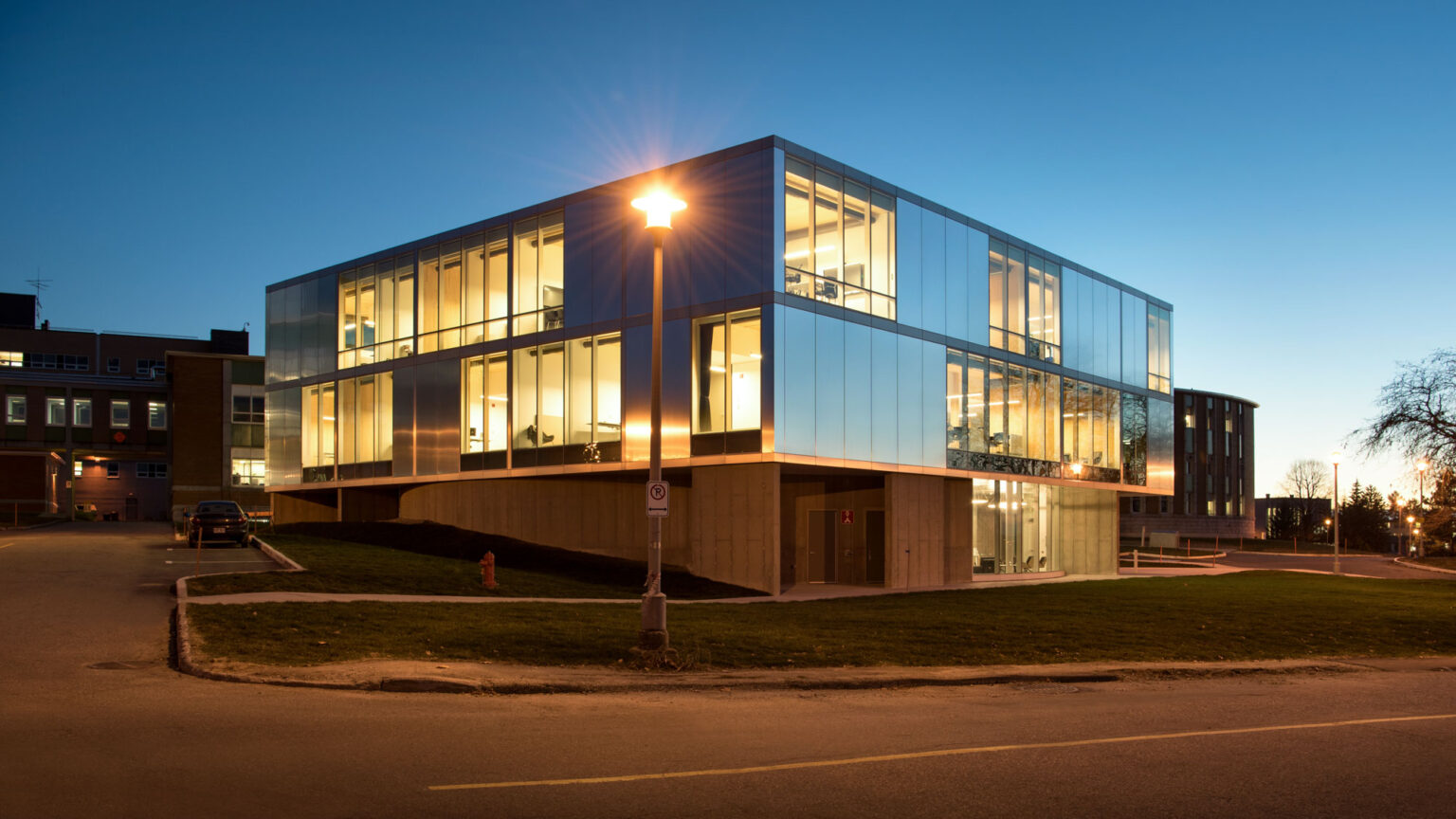 Institut Quantique | Sherbrooke University | STACBOND ventilated façade