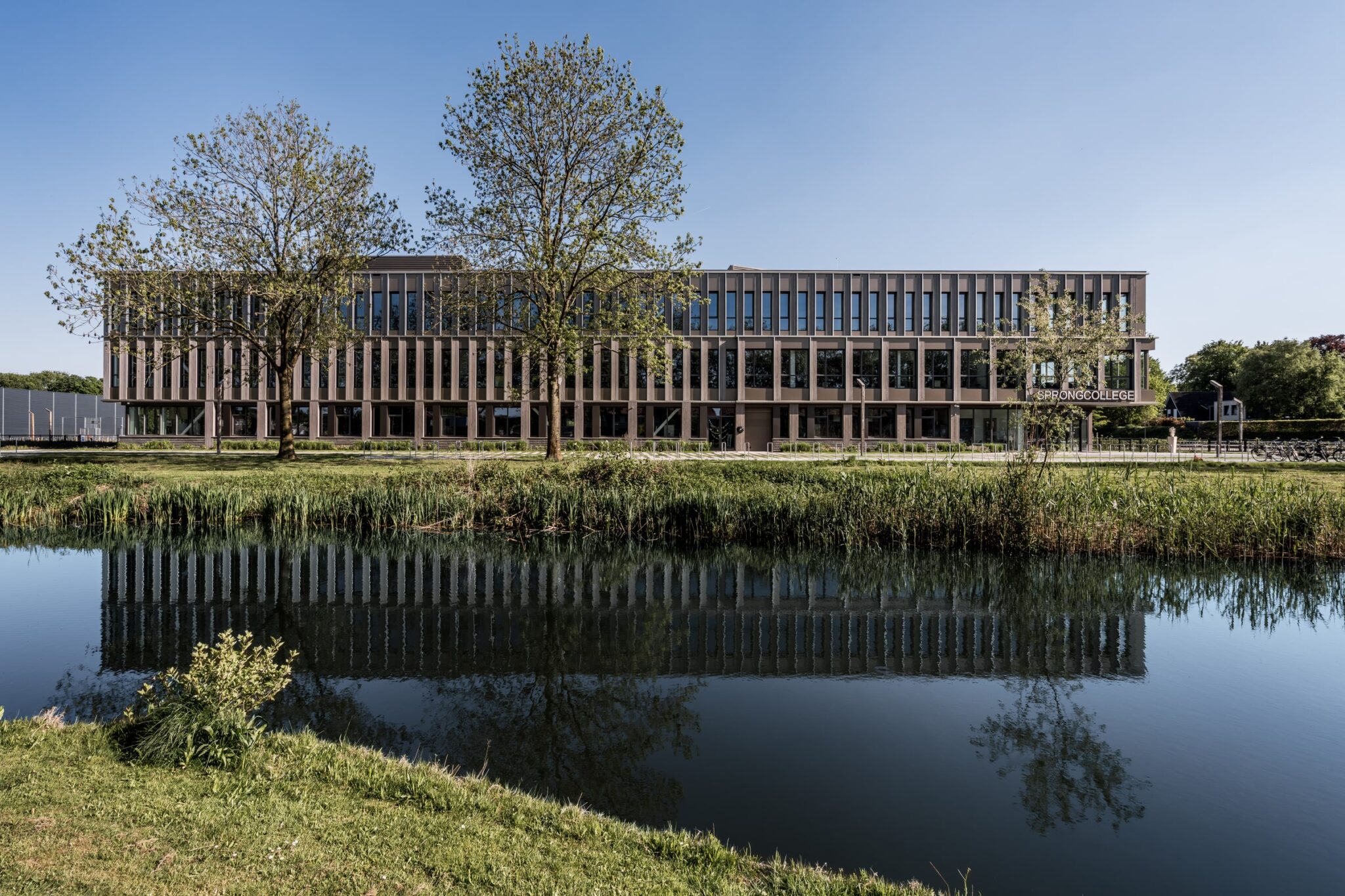 STACBOND FR – Fire-Retardant Aluminum Panels for Façades